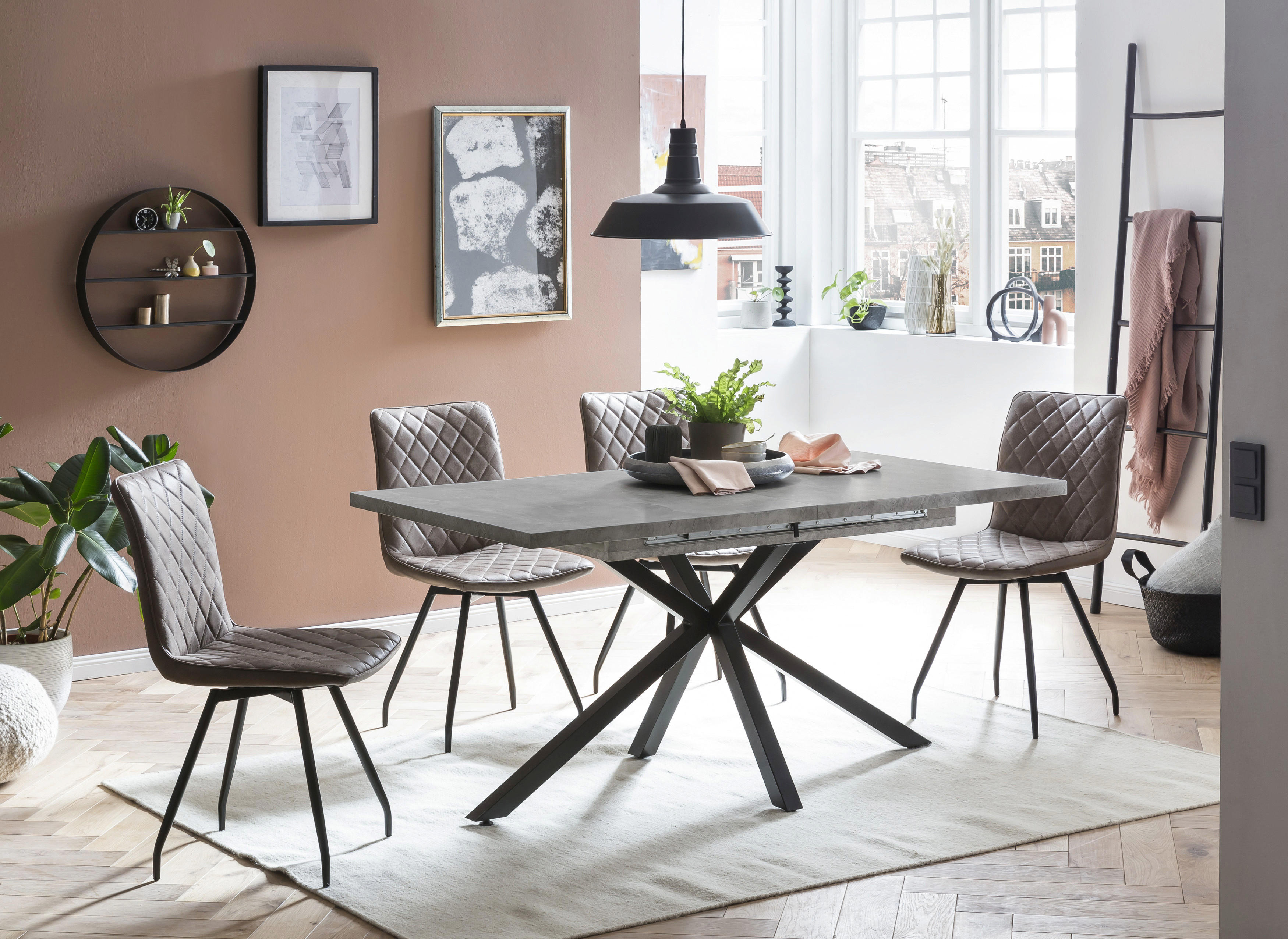 Esstische günstig online bestellen | POCO